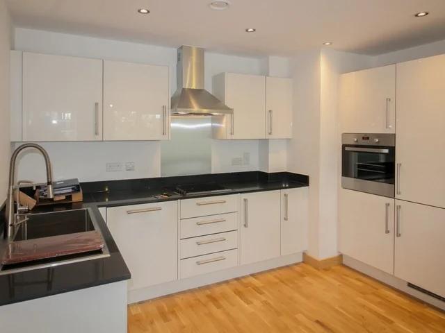 Apartment at Mill Pond Road, Dartford