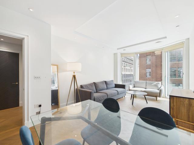 Apartment at Millbank, City of Westminster