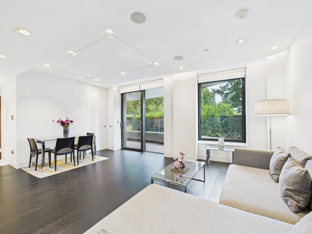Apartment at Millbank, City of Westminster