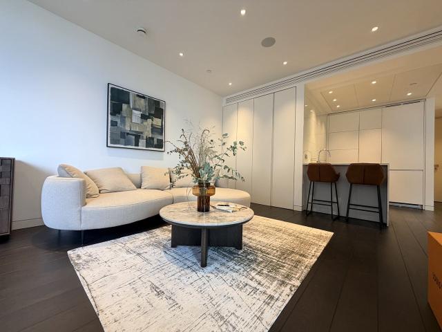 Apartment at Millbank, City of Westminster