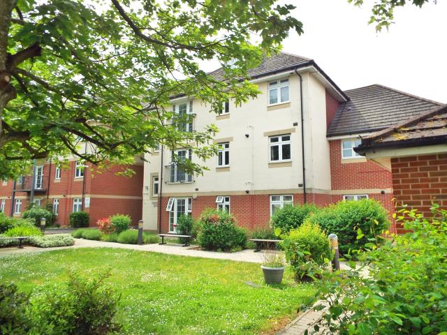 Apartment at Millbrook Road East, Southampton