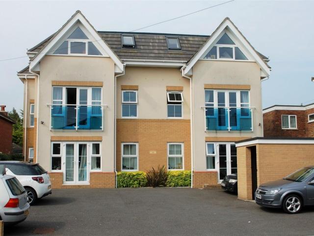 Apartment at Millbrook Road East, Southampton