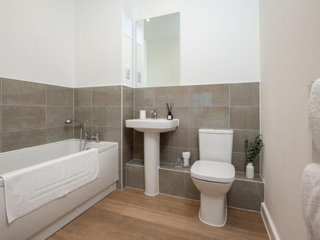 Apartment at Millers Close, Elmbridge