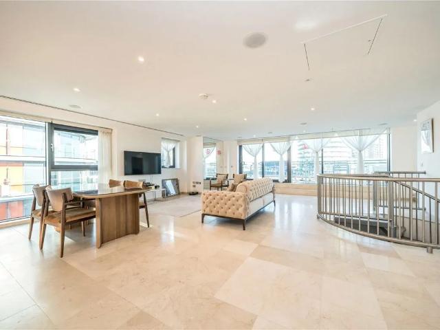 Apartment at Millharbour, Greater London