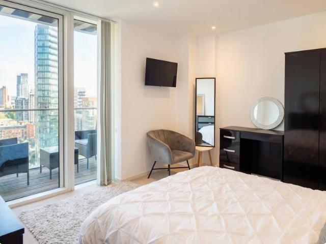 Apartment at Millharbour, Greater London