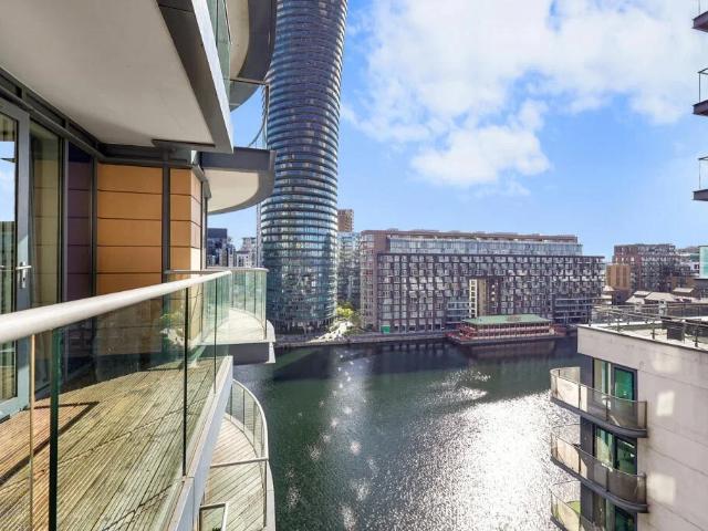 Apartment at Millharbour, Greater London