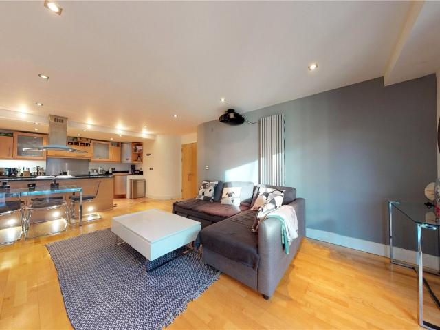 Apartment at Millharbour, Greater London