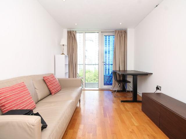 Apartment at Millharbour, Greater London