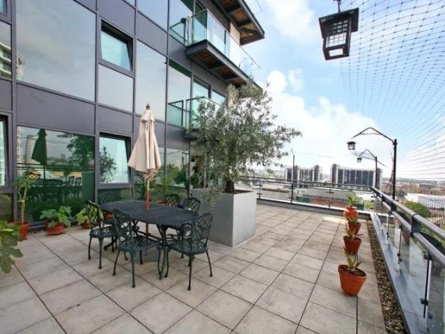 Apartment at Millharbour, Greater London