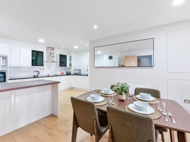 Apartment at Millharbour, Greater London