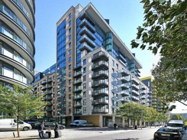 Apartment at Millharbour, Greater London