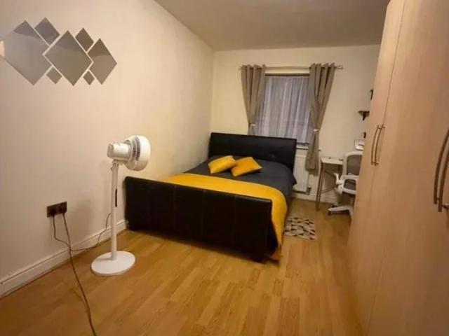 Apartment at Millicent Grove, Greater London