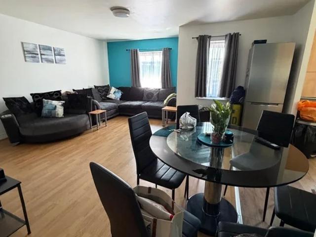 Apartment at Millicent Grove, Greater London