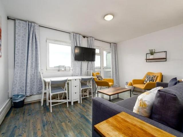 Apartment at Millstream Road, Greater London