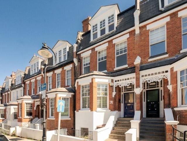 Apartment at Milton Avenue, Greater London