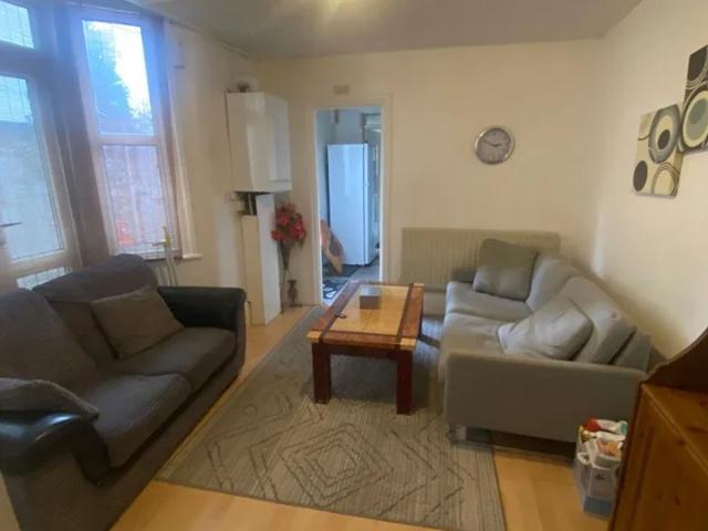 Apartment at Milton Avenue, Greater London