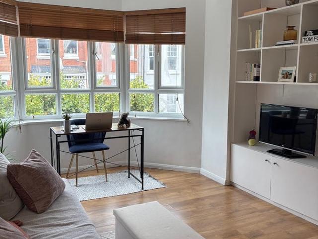 Apartment at Milton Road, Greater London