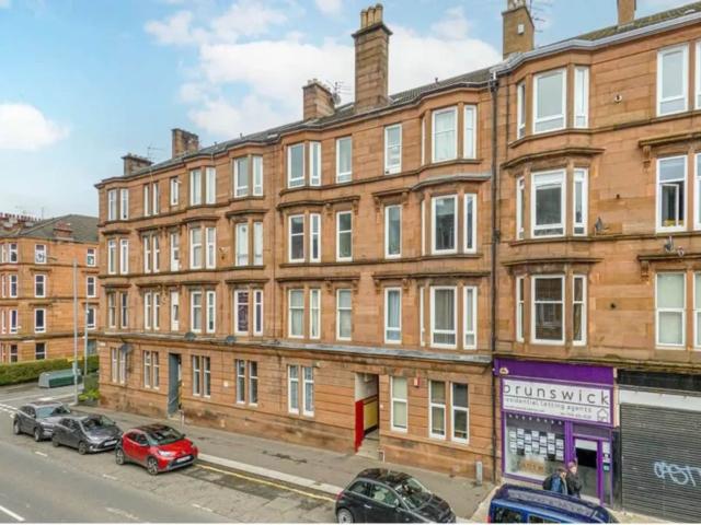 Apartment at Minard Road, Glasgow