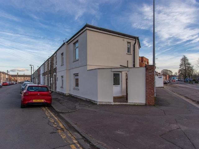 Apartment at Minister Street, Cardiff