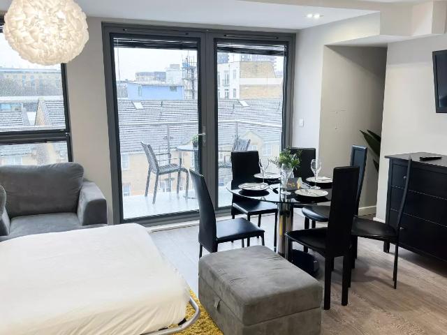 Apartment at Mintern Street, Greater London