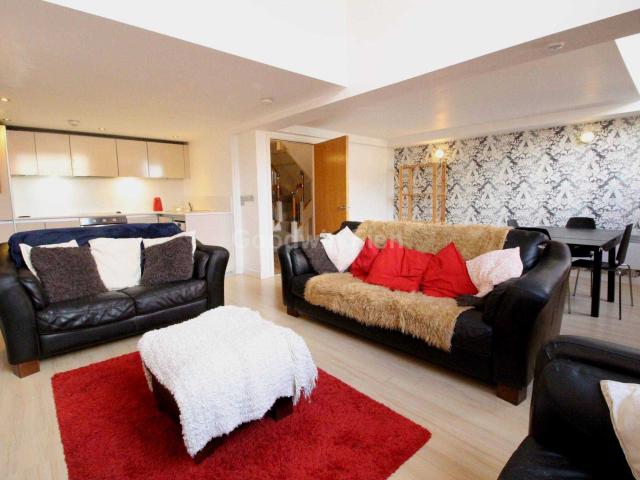 Apartment at Mirabel Street, Manchester