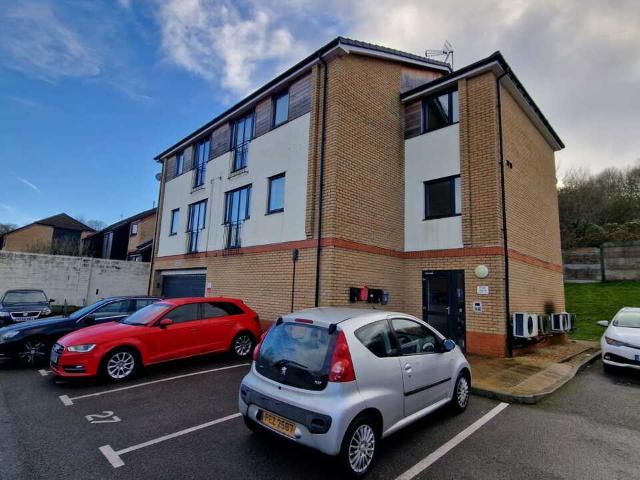 Apartment at Mulberry Close, Luton