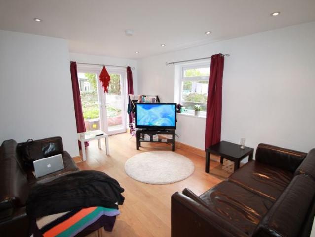 Apartment at Mundy Place, Cardiff