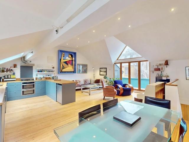 Apartment at Murray Mews, Greater London