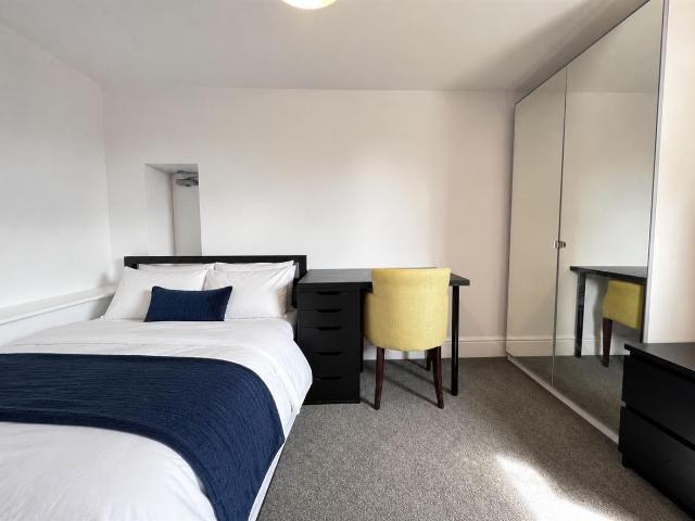 Apartment at Musters Road, Nottingham