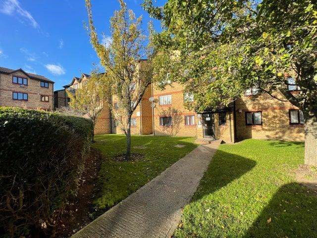 Apartment at Myers Lane, Greater London