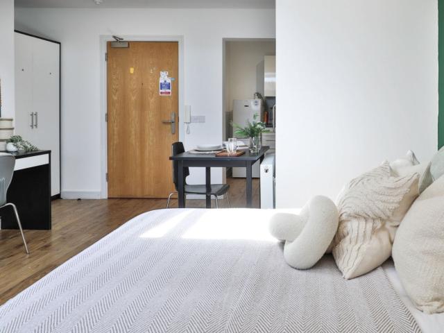 Apartment at Myrtle Parade, Liverpool