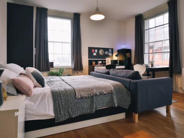 Apartment at Myrtle Street, Liverpool