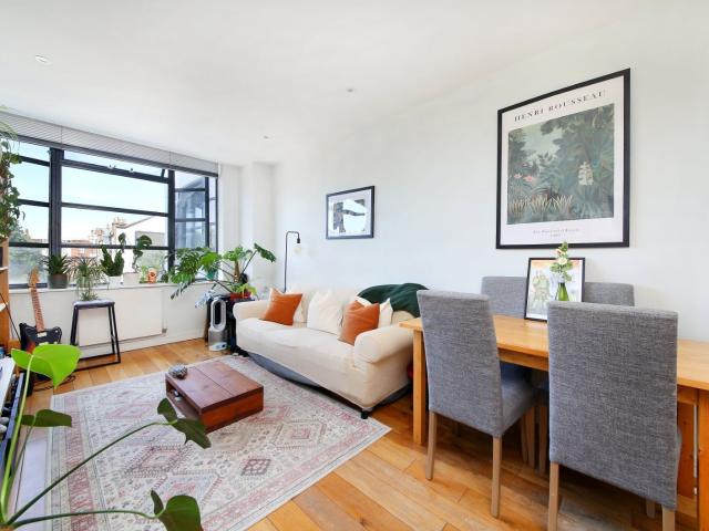 Apartment at Mysore Road, Greater London