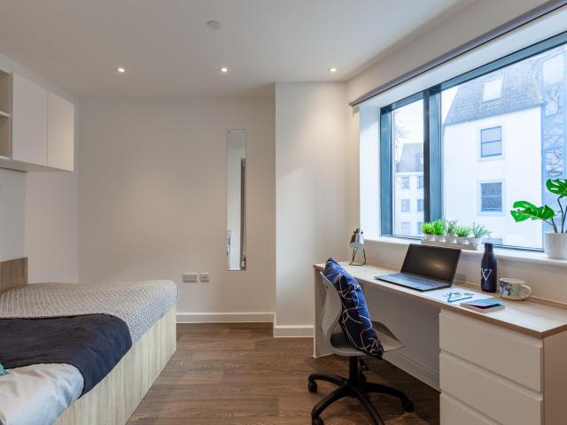 Apartment at Notte Street, Plymouth