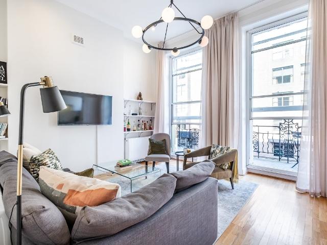 Apartment at Nottingham Place, City of Westminster
