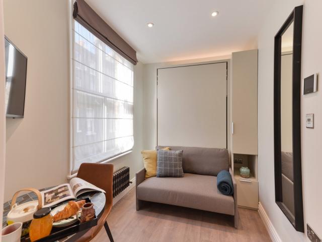 Apartment at Nottingham Place, London