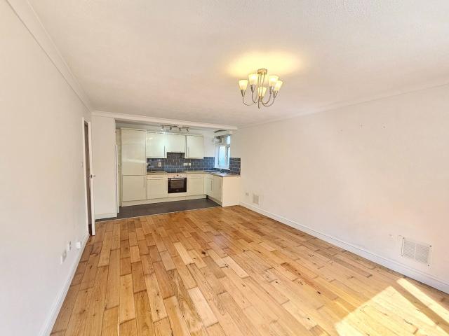 Apartment at Nottingham Road, Greater London