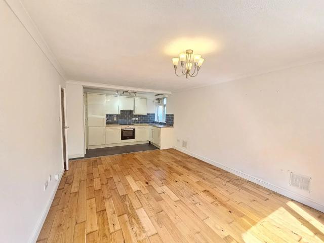 Apartment at Nottingham Road, Greater London