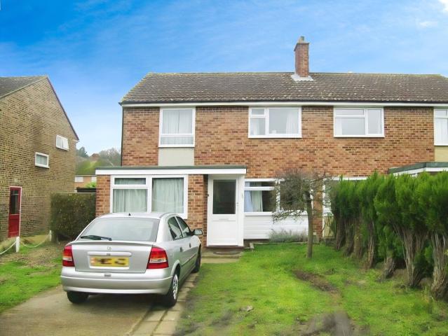 Apartment at Nobles Way, Borough of Runnymede