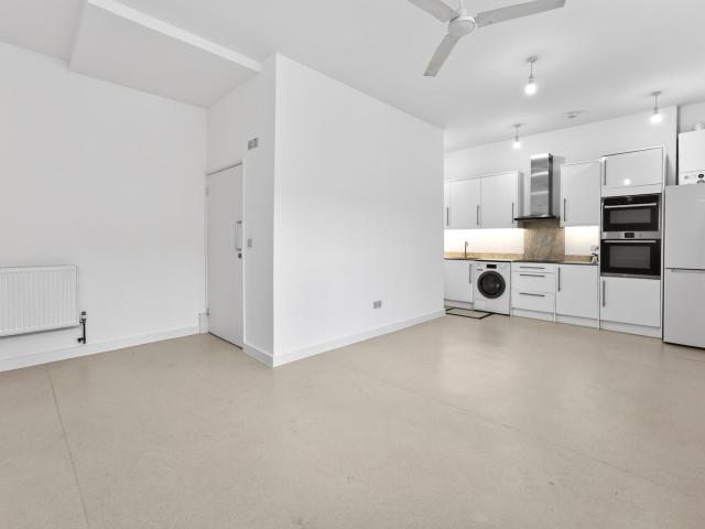 Apartment at Norfolk Avenue, Greater London