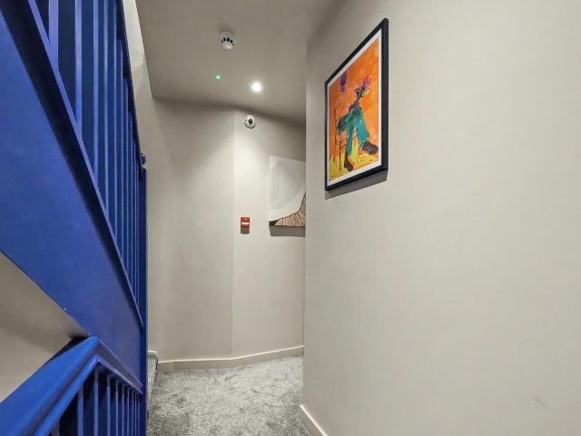 Apartment at Norfolk Avenue, Greater London