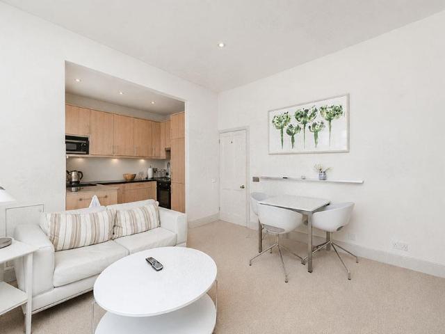 Apartment at Norfolk Crescent, City of Westminster