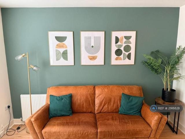 Apartment at Norfolk Road, Reading