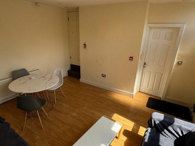 Apartment at Norman Mount, Leeds