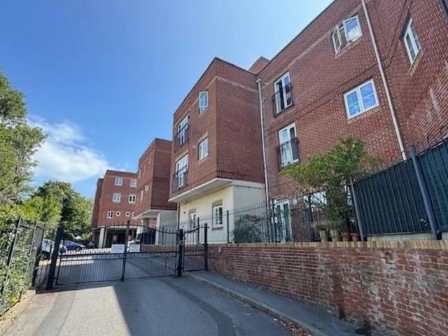 Apartment at Norwich Avenue West, Bournemouth