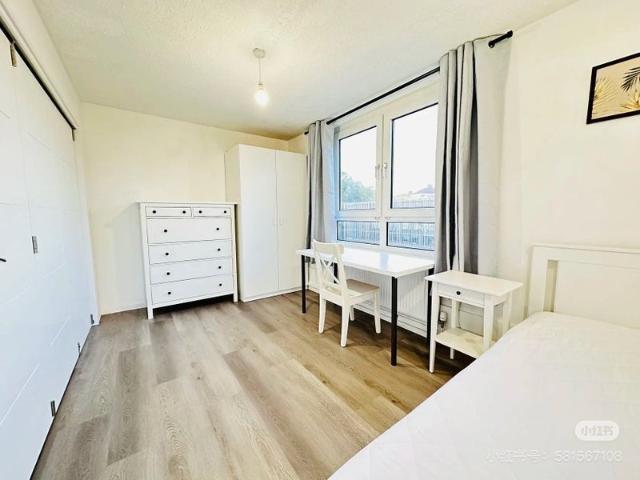 Apartment at Northwest Place, London