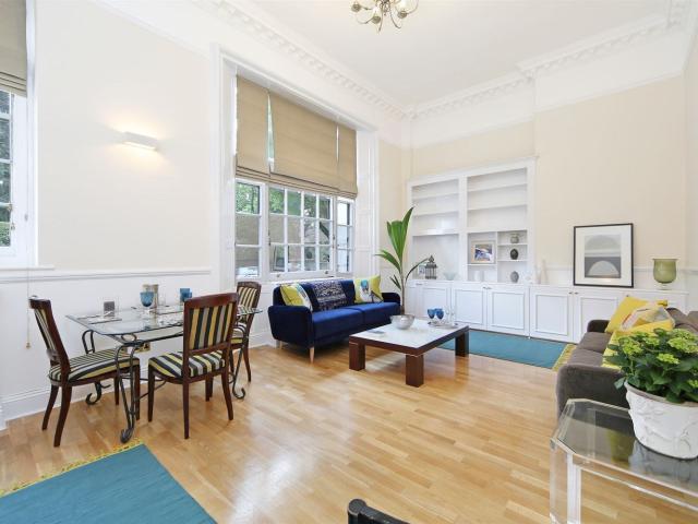 Apartment at North Carriage Drive, City of Westminster