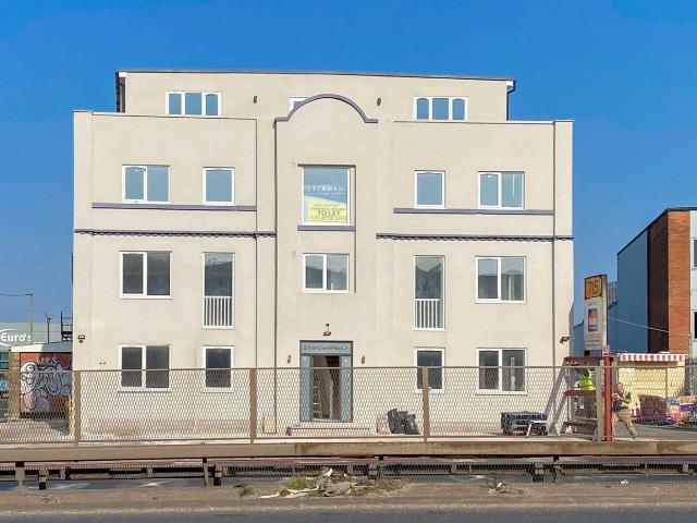 Apartment at North Circular Road, Greater London