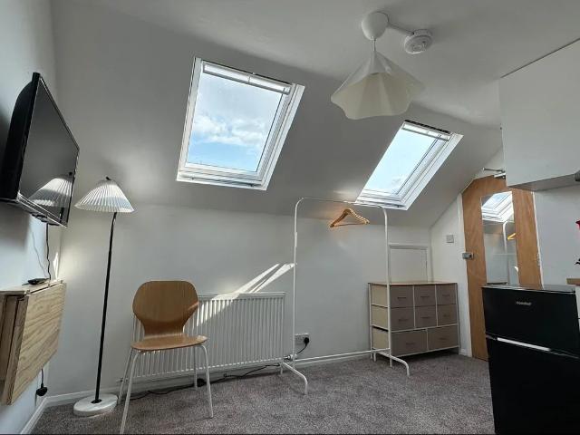 Apartment at North Circular Road, Greater London