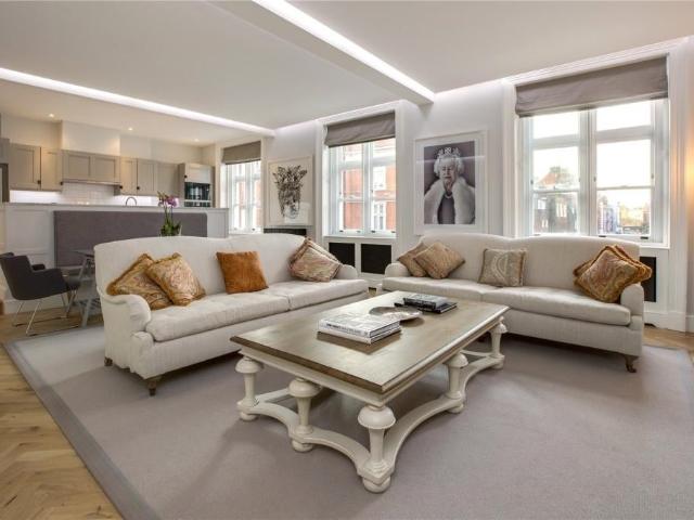 Apartment at North Audley Street, City of Westminster